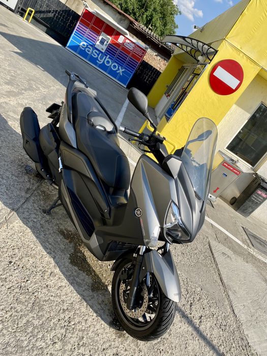 Yamaha Xmax 400cc, an 2014, topcase original, impecabil! Bucuresti ...