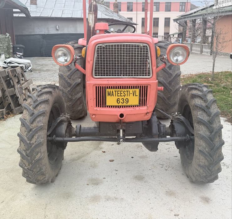 Tractor 4x4 Fiat / U445 Corsoru • OLX.ro