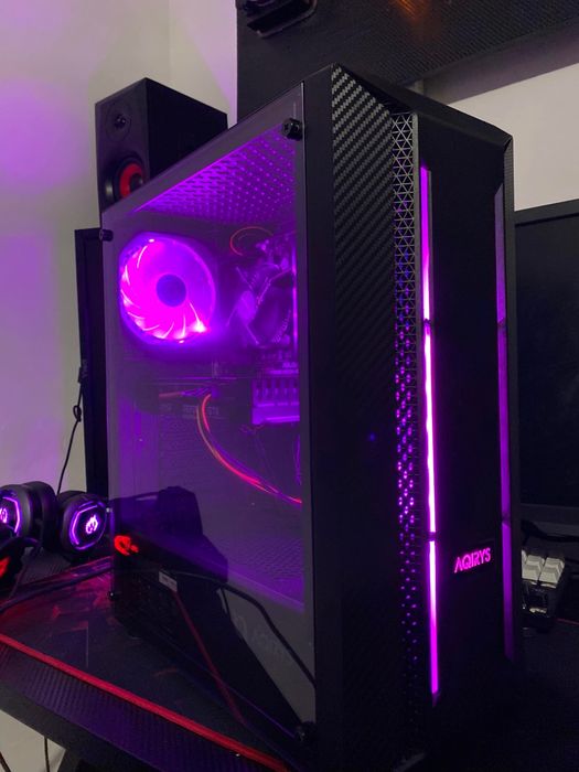 Vand pc gaming negociabil Siret • OLX.ro