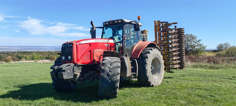 Tractor Massey Ferguson 8480 340 cp Beresti-Bistrita • OLX.ro