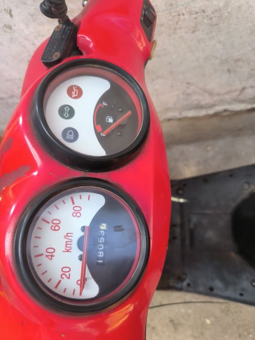 Vand scuter meteorid 50c Oradea • OLX.ro