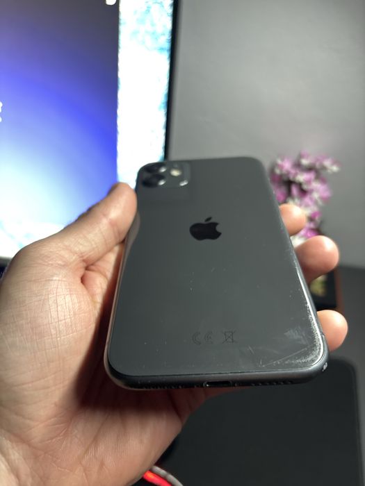 IPhone 11 de 64GB Runcu • OLX.ro