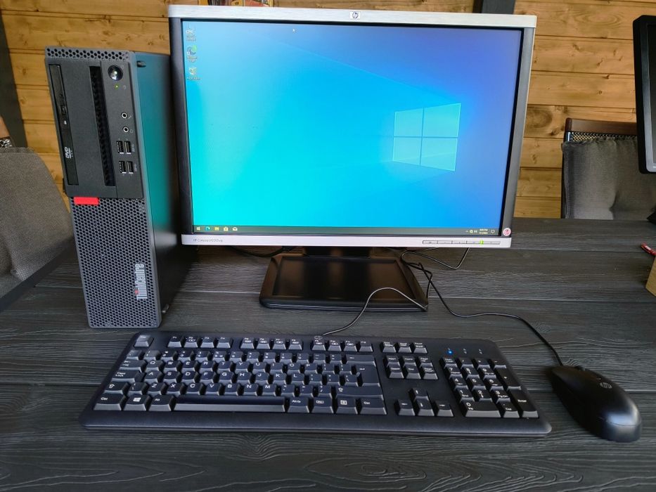 Unitate PC cu monitor, mouse și tastatura Brasov • OLX.ro