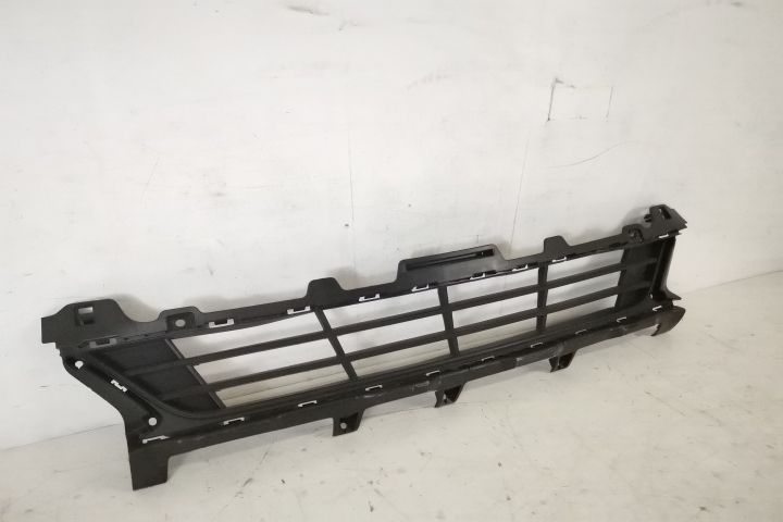 Grila centrala inferioara originala in stare buna 2022 2023 2024 Kia Bucuresti Sectorul 6 • OLX.ro