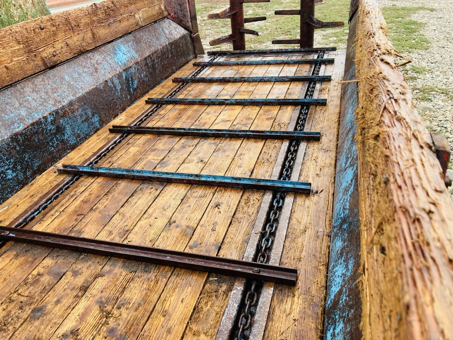 Mig gunoi, remorca de imprastiat balegar, zona munte, Mengele 2 Tone ...