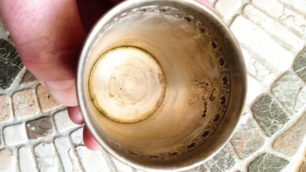 Pahar vechi argintat cu monogram Santaul Mic • OLX.ro