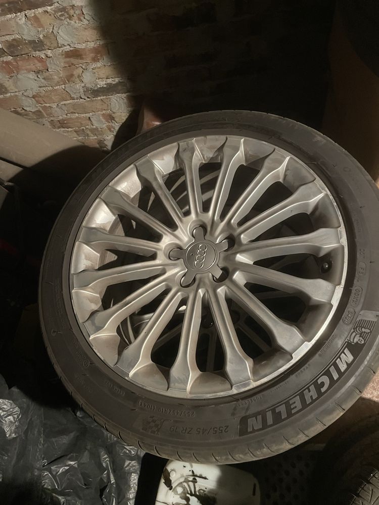 255/45/19 Michelin гр. София Дружба 2 • OLX.bg