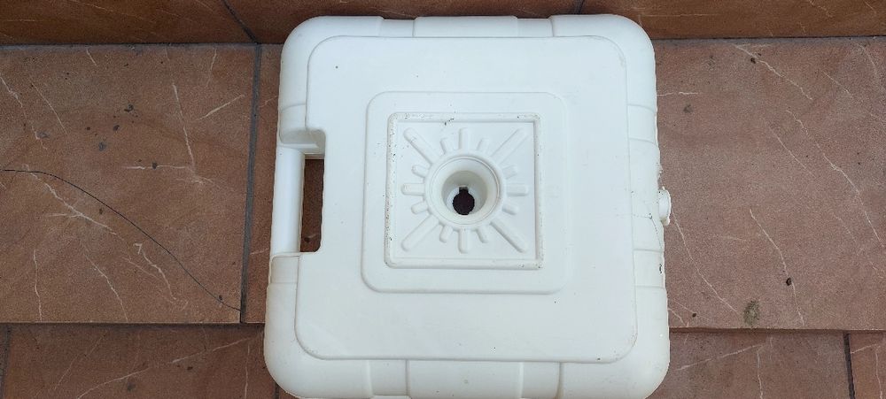 Suport umbrela plaja/gradina/pescuit Galati • OLX.ro
