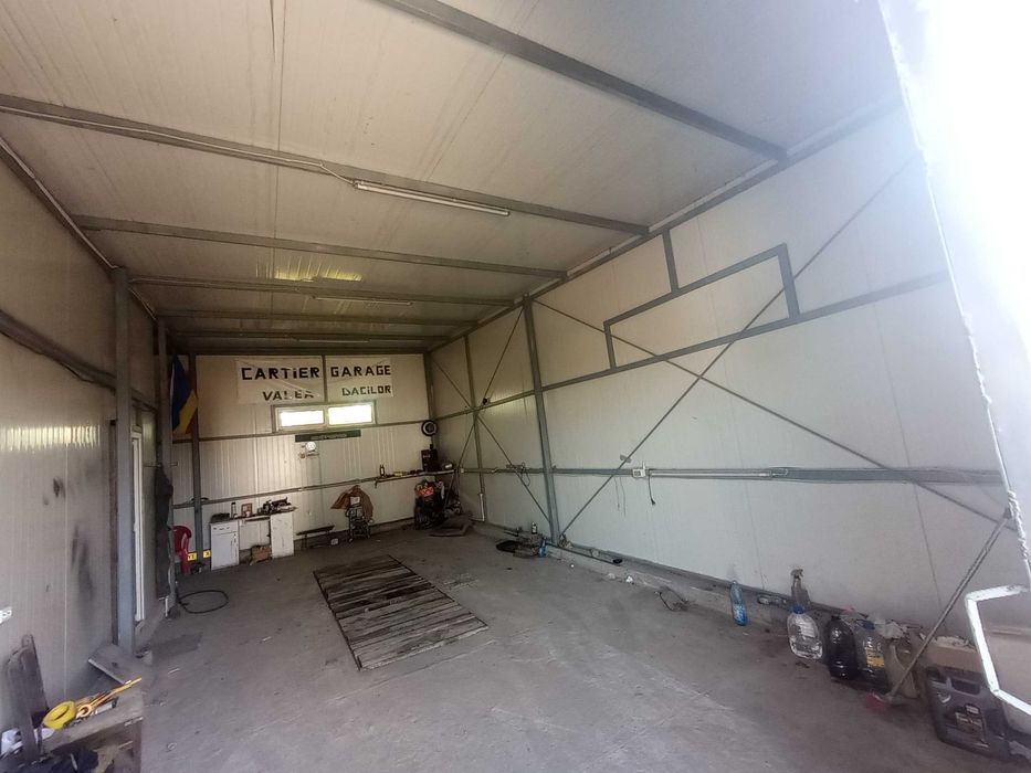 Vând garaj 10L x10l x 4h din structura metalica si panou sandwich ...