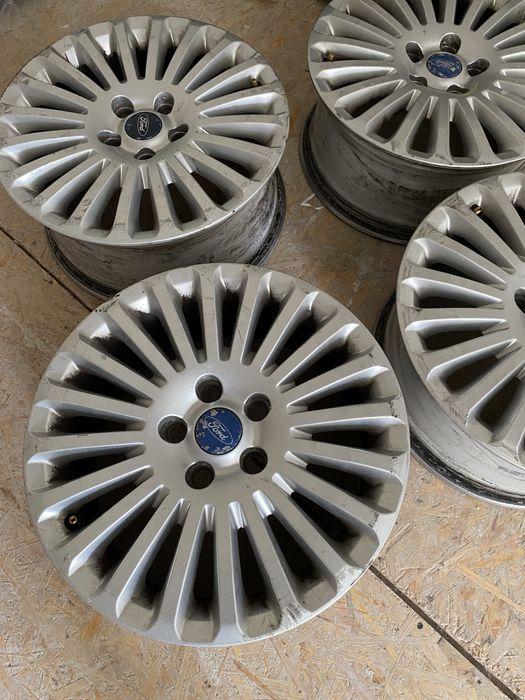 Vând jante 5x108 ,originale Ford R16 Ploiesti • OLX.ro