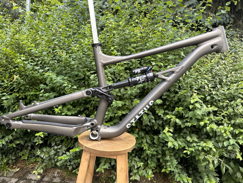 Specialized Status FSR 27,5/29 160 frame set Nou!! Baciu • OLX.ro