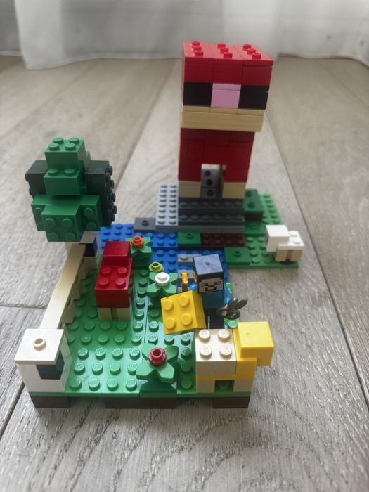 Lego Minecraft Complect 21153 Sibiu • OLX.ro