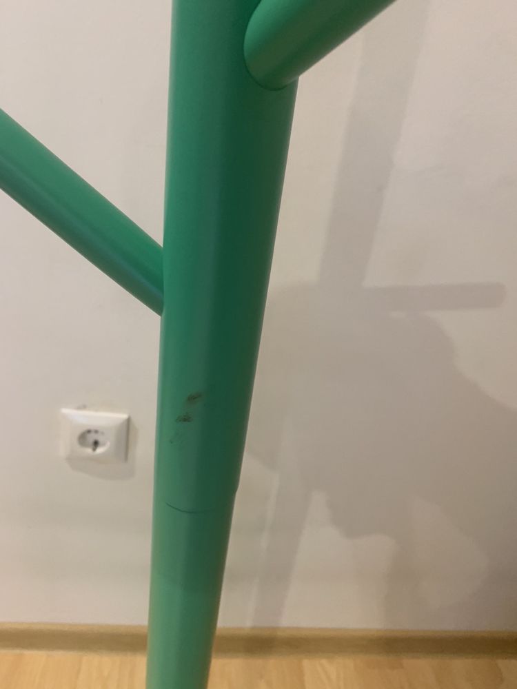 Зелена закачалка Икеа Ikea за палта и шапки гр. Варна Аспарухово • OLX.bg