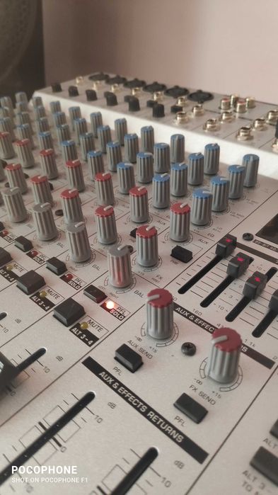 Mixer Behringer Eurorack MX1804X Oradea • OLX.ro