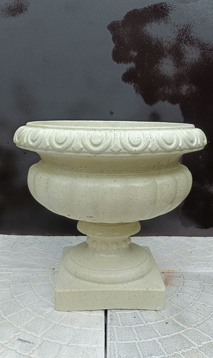 Matrita Ghivece Flori Gradina Dej • OLX.ro