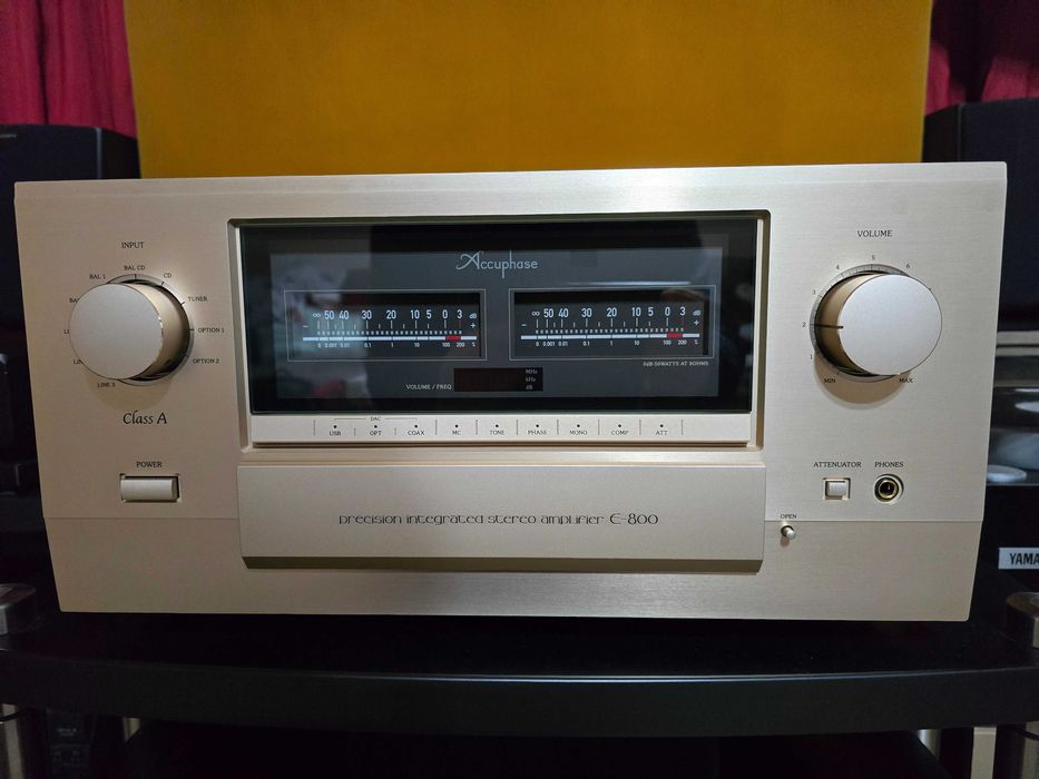 Accuphase E-800. Amplificator Clasa A. Impecabil. Craiova • OLX.ro