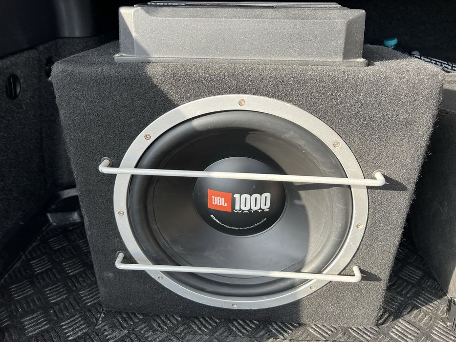 Subwoofer auto JBL Dumbraveni • OLX.ro