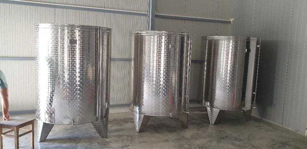 Cisterna/Butoi/Vas/ Recipient Inox Alimentar 1.000l capac flotant ...