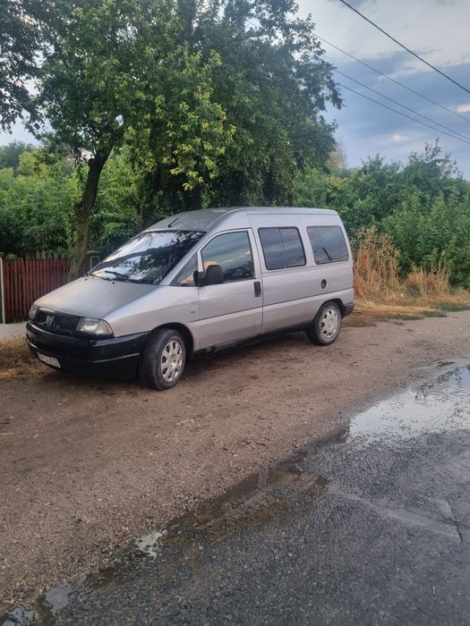 Peugeot expert 2.0 hdi 8+1 locuri Piatra • OLX.ro