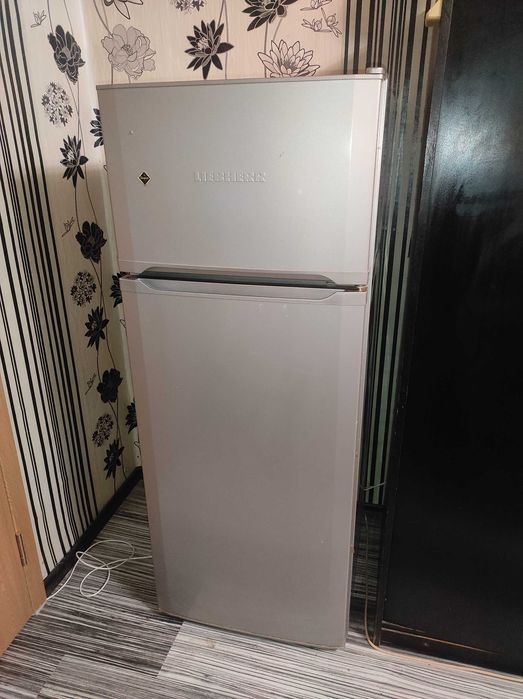 Хладилни с фризер Liebherr гр Стара Загора Аязмото • Olx Bg