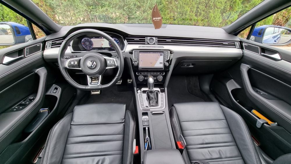 VW Passat B8 R-Line Codlea • OLX.ro