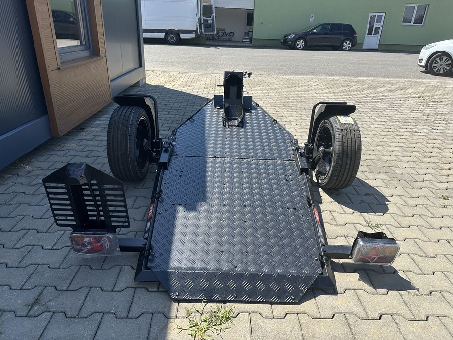 Remorca moto Lorries 750 liftabila black edition 2025 noua Dacia • OLX.ro