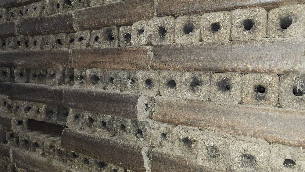 Vand Brichete De Foc din coaja de floarea soarelui Piatra Neamt • OLX.ro
