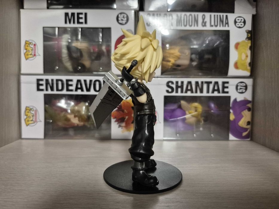 Figurina Final Fantasy VII Anime Joc - Cloud Strife, Cutie Bucuresti ...