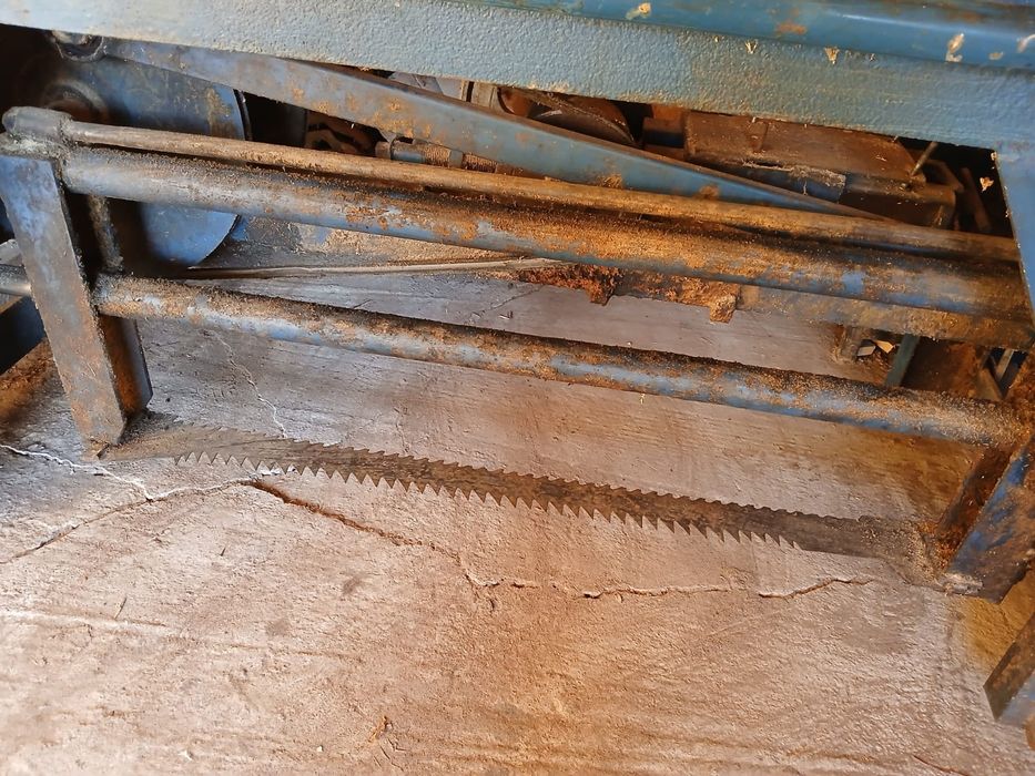 Gater/banzic cu o panza orizontala Toplita • OLX.ro