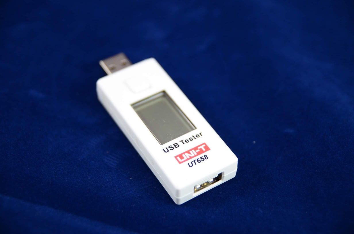 Usb тип А измервател за ток и напрежение Uni T нов немски гр