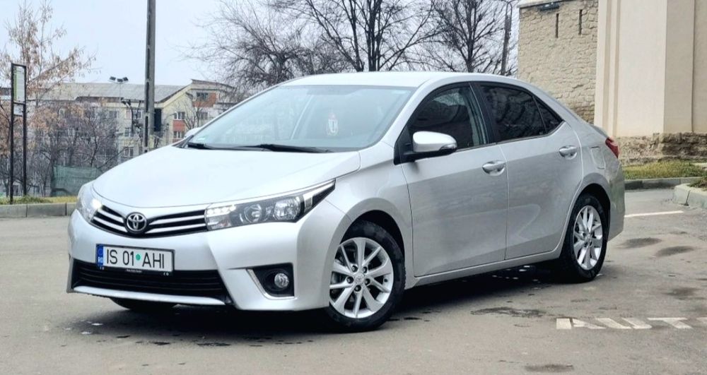 Toyota Corolla 2015 GARANTIE VARIANTE Iasi • OLX.ro