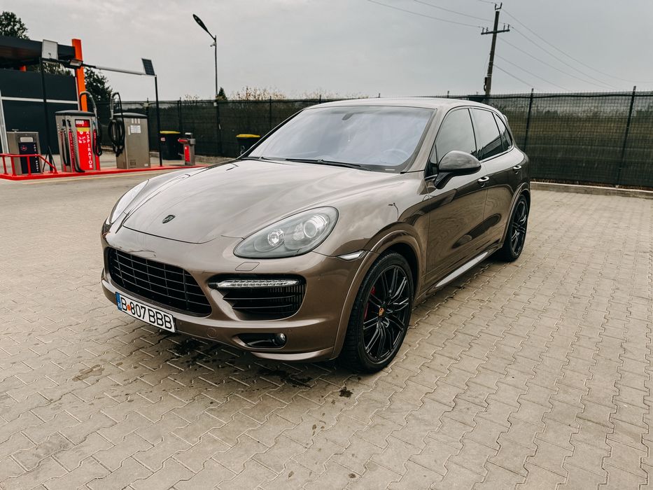 Porsche Cayenne Diesel GTS 1 Decembrie • OLX.ro