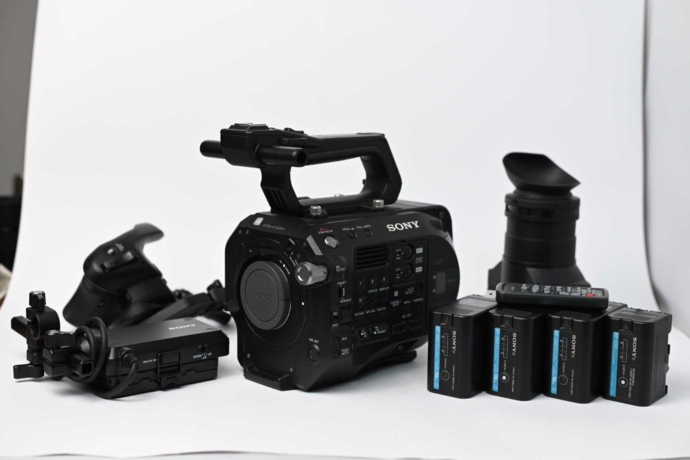Vand camera profesionala Sony FS7 Mark II 4k Super 35 Timisoara • OLX.ro