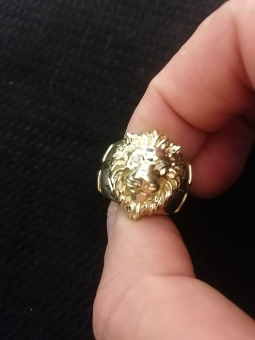 Ghiul, Inel de aur cu cap de leu. Bucuresti Sectorul 4 • OLX.ro
