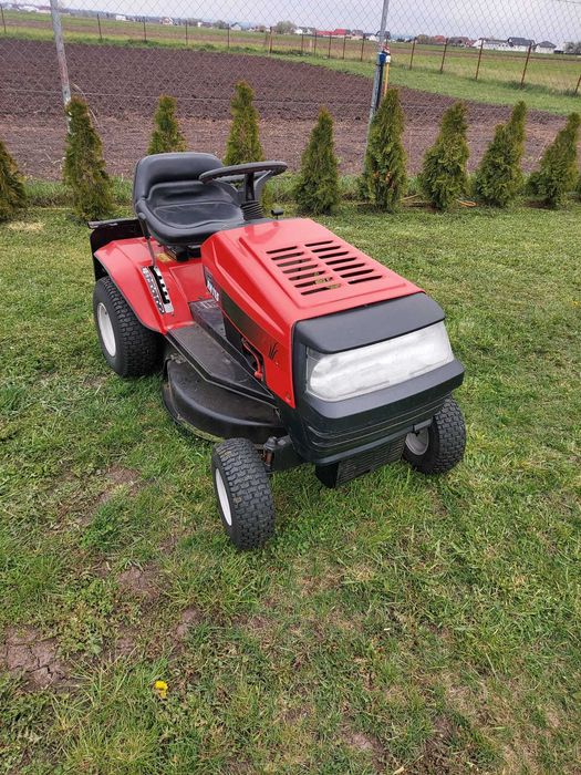 Tractoras de tuns iarba Radauti • OLX.ro