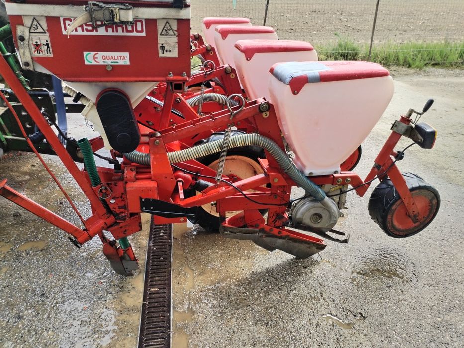 Semanatoare gaspardo 4 randuri Tihau • OLX.ro