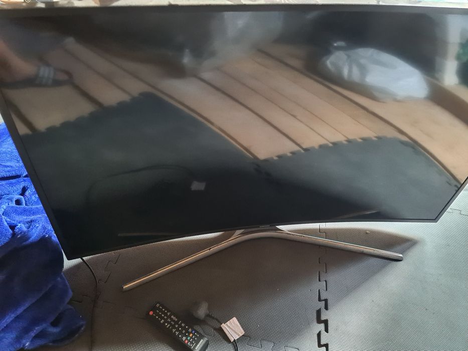 Smart Tv Samsung UE49KU6100K display spart Ilfov Magurele • OLX.ro