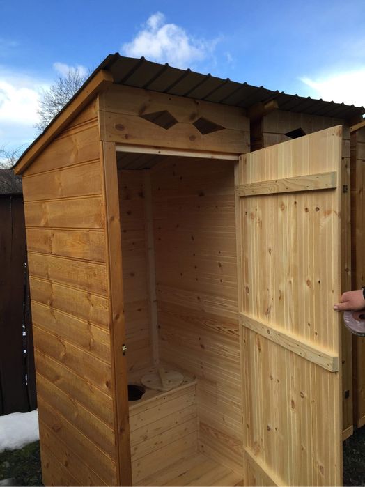 Toaleta, wc de gradina, curte Sfantu Gheorghe • OLX.ro