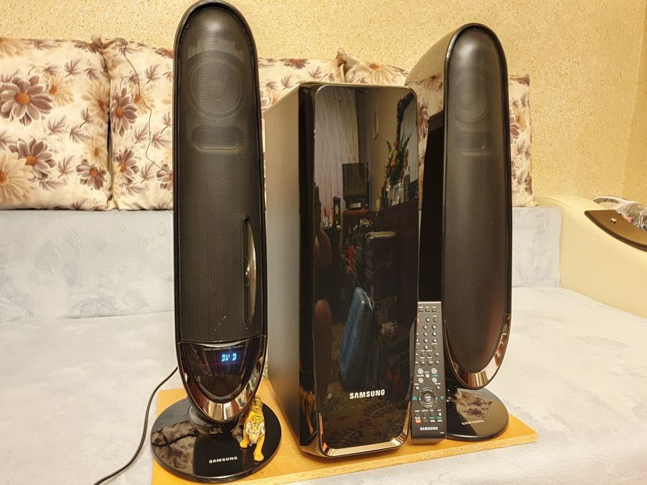Boxe + receiver 2.1 Samsung RTS-HE10. Bijuterie tehnică. Ca nou ...