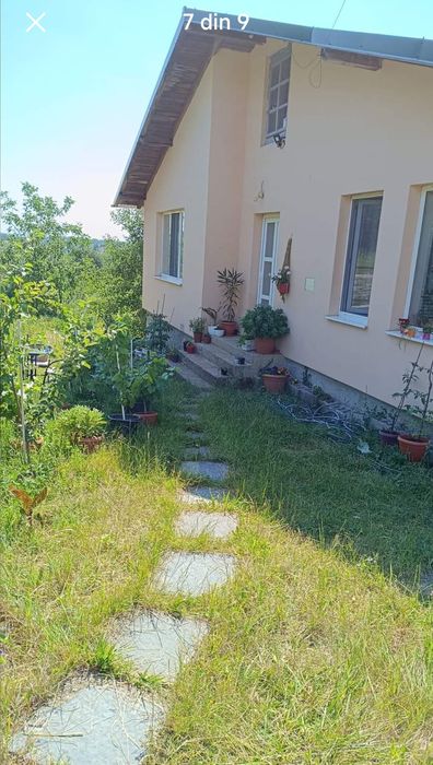 Casa de vânzare, Dealu Viilor, Mosoaia Dealu Viilor • OLX.ro