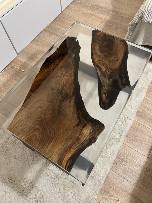 Masa/masuta living din rasina epoxidica si lemn de nuc Iasi • OLX.ro