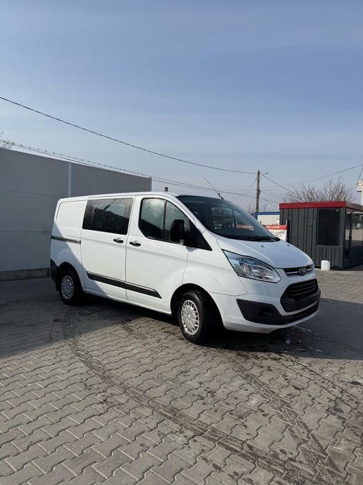 De vanzare Ford Transit Custom 2.2 2015 6 locuri Giurgiu • OLX.ro