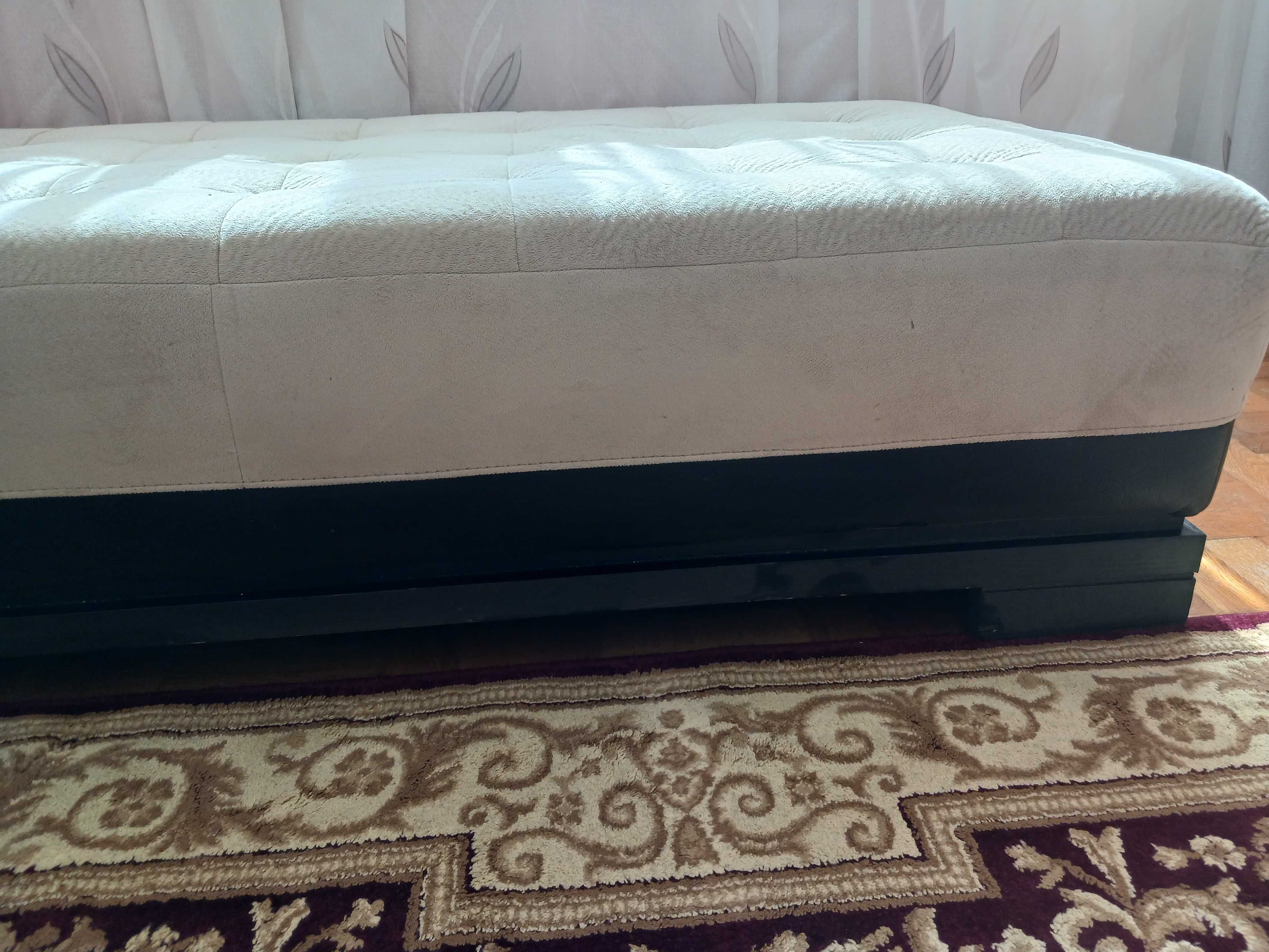 Лежанка-диван 80х 160 см гр. Варна Център • OLX.bg