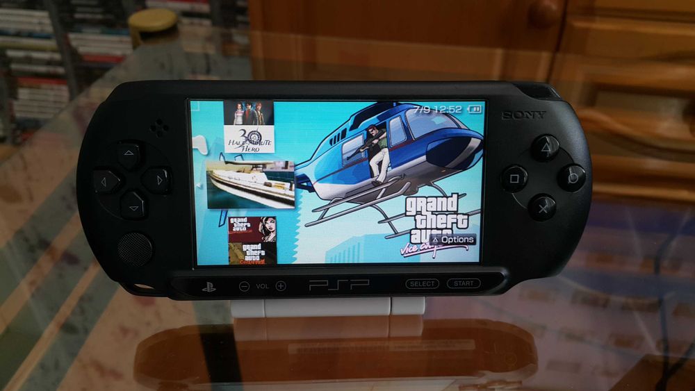SONY PSP ПСП E1004 Street+128GB+Minecraft+GTA+NFS+350Игри+Гаранция гр ...