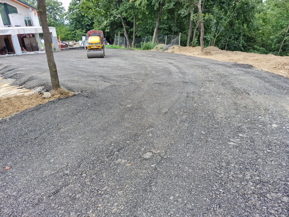 Piatră concasata drum, sort, compactare, cilindru compactor, terasare ...