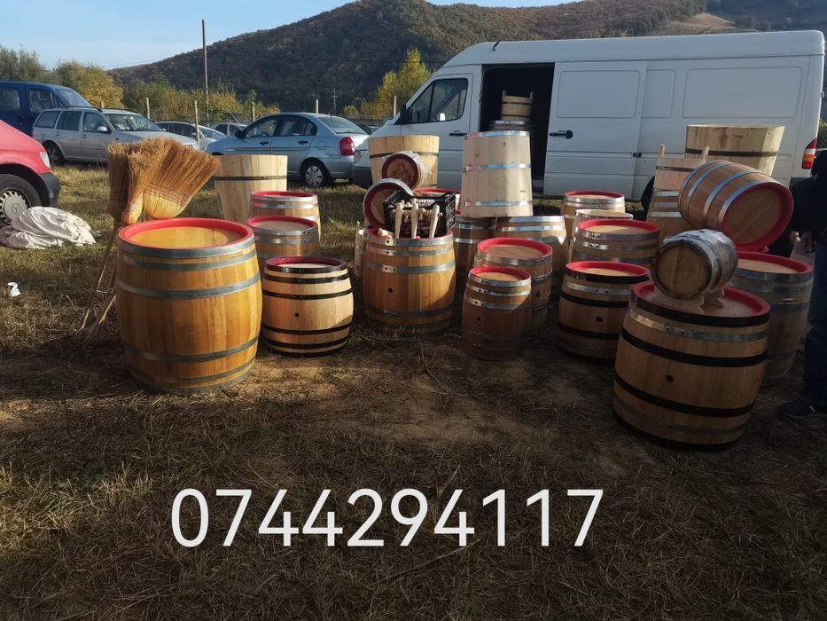 Butoaie din lemn diverse ornamente din butoaie Sibiu • OLX.ro