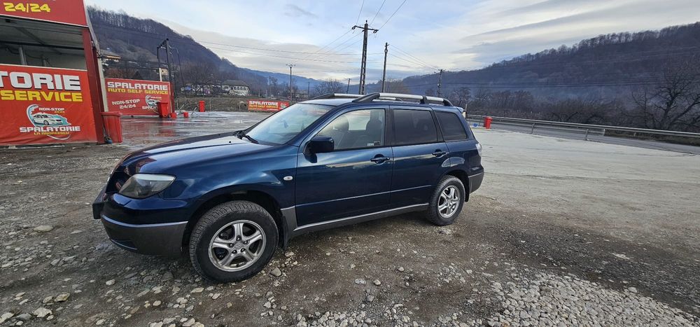 Mitubisi outlander 4WD Miclosanii Mari • OLX.ro