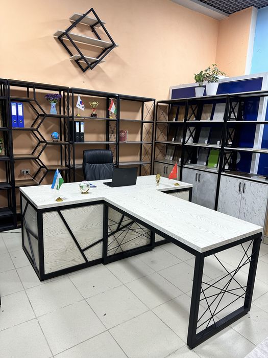 Офисный стол в стиле лофт/ стол для руководителя/Raxbar stoli: 2 950 000 so’m - Ofis mebeli ...