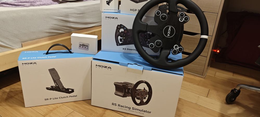 Volan simracing Moza CS V2P Timisoara • OLX.ro