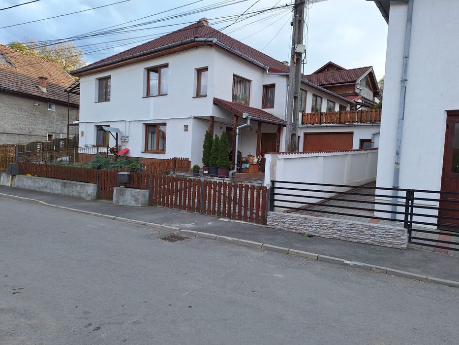 Casa de vânzare Strugurilor Medias • OLX.ro